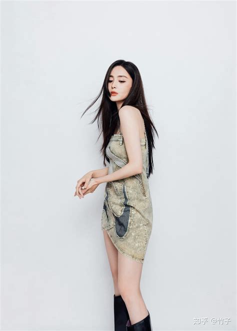 娜扎最新美照分享，生性不羁酷飒美人娜扎果然好美啊！ 知乎