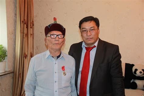 Ахмад дайчиддаа хүндэтгэл үзүүллээ