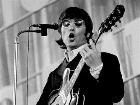 Looking At The Life Of John Lennon Through His Guitars