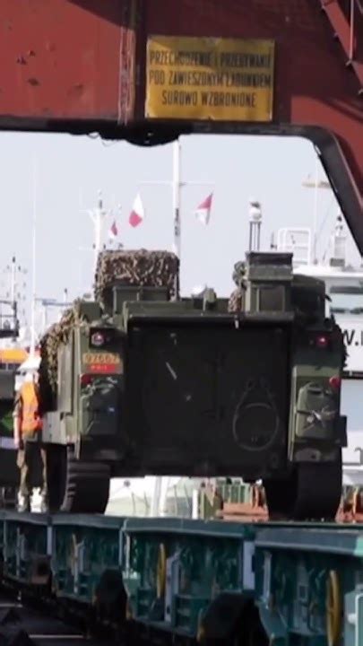 Україна отримала командно-штабні машини М577 від Литви - YouTube