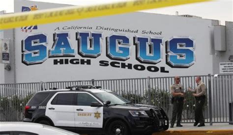Thin Blue Line Flag Returns To Saugus High Football Game The Epoch Times
