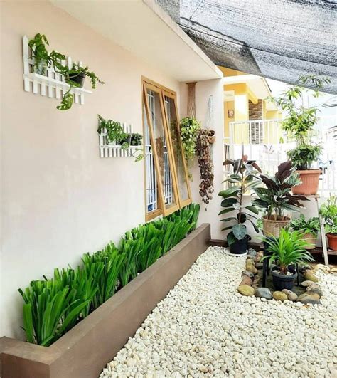 Taman Kecil Di Teras Rumah Dalchaebi