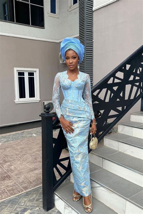 Elegant Evening Long Sleeve Dress Lace Overlay Head Wrap