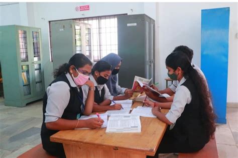 Cochin Arts And Science College Ernakulam Campus Photos Virtual Tour