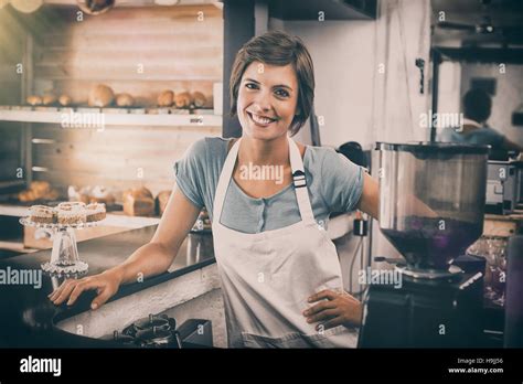 Barista hi-res stock photography and images - Alamy