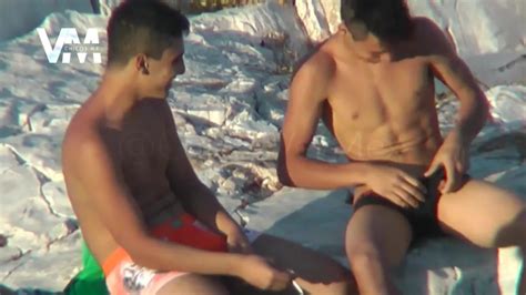 Videos Friends Playng With Dicks On The Beach