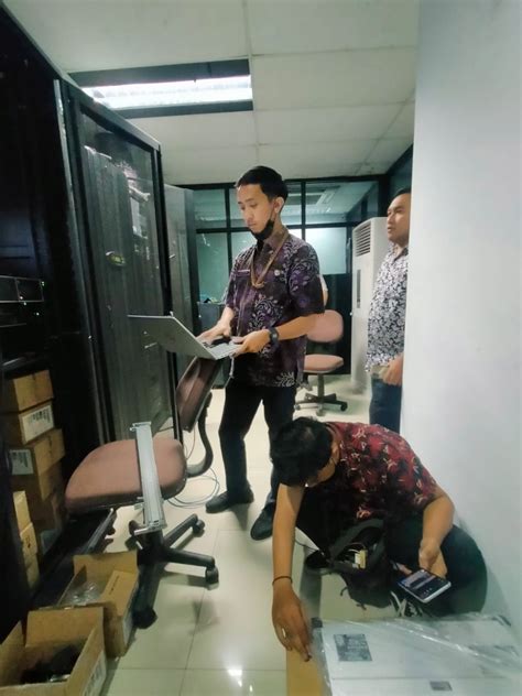 Migrasi Server Dispenduk Capil — Dinas Komunikasi Dan Informatika