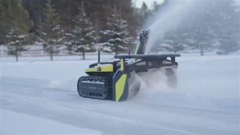 Yarbo Snow Blower With Core Robolawn
