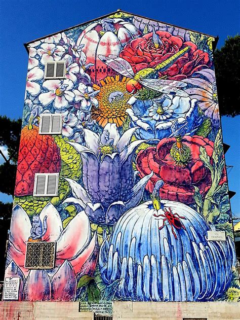 30 Cool Street Art Murals For Urban Enthusiasts