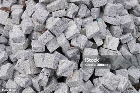 배경 일반 모양 화강암 블록 질감 배경 평평한 모양의 회색 블록의 슬래브 포장 클로즈업 0명에 대한 스톡 사진 및 기타 이미지 Istock