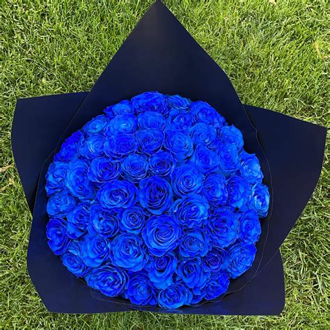 Blue Roses Bouquet For Men