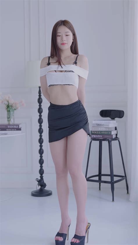 012 세로룩북 초근접 Ai 실사 룩북 오피스룩 여친룩 데이트룩 란제리 언더웨어 룩북 직캠 레전드 Underwear Lookbook 모델 양서윤 룩북 Xasiat