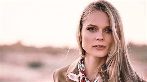 Оля Фреймут розповіла як їй вдається підтримувати гарний зовнішній вигляд Читайте на Ukr Net