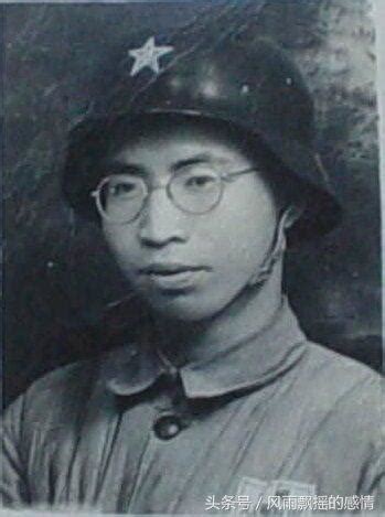 二戰蘇軍戴著德式頭盔接受檢閱 把m35鋼盔塗上紅五星 每日頭條