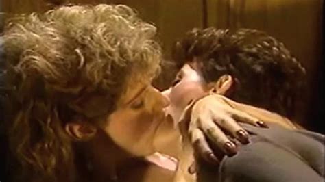 Sharon Mitchell And Leslie Winston Tom Byron Renee Summers Porn Videos