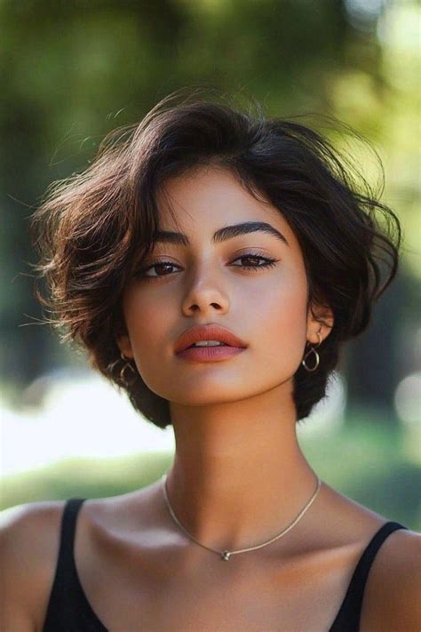 26 Classic Short Bob Haircuts For 2025