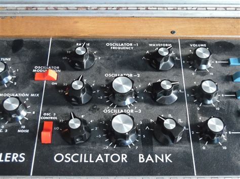 Matrixsynth Vintage Minimoog Model D Synthesizer Sn 9423 With Old Oscillator Board