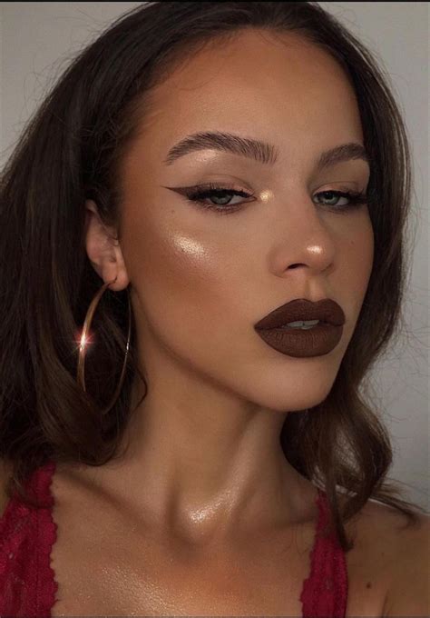 40 Trendy Fall Makeup Looks To Conquer The Season In 2022