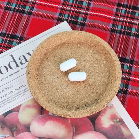 여드름피부 관리법 피부진정 피지억제에 좋은 여드름 영양제 이소틴 네이버 블로그