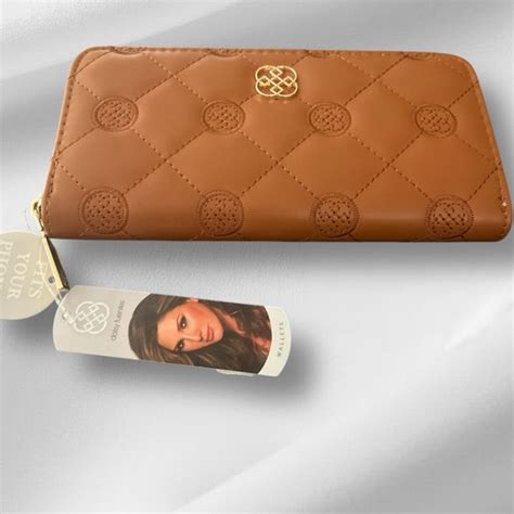 Daisy Fuentes Bags Daisy Fuentes Quilted Wallet With Gold Accent Poshmark