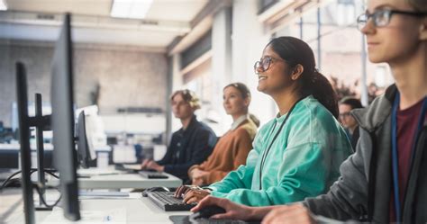 A Few Diverse Career Paths For Computer Science Majors