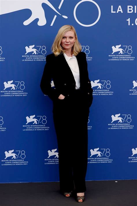 Kirsten Dunst At The Power Of The Dog Photocall At 2021 Venice Film