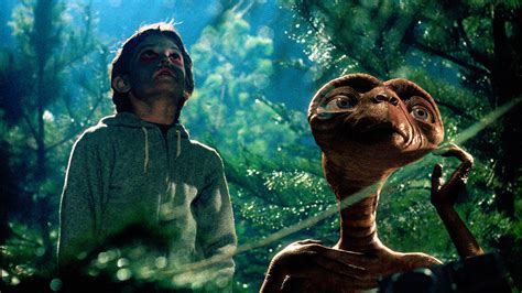 E T The Extra Terrestrial 1982 About The Movie Amblin