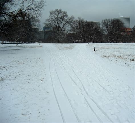Ode Street Tribune Major Roads Passable Despite Snow