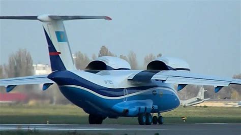 взлёт Ан-72 (TAKE OFF Antonov An-72) - YouTube