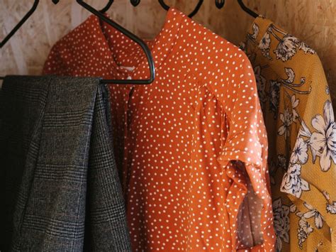 Як вивести неприємний запах з одягу прості поради