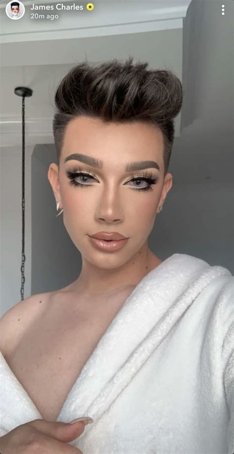 Pin By Tiajackiepuntocom On Malemakeup Men Wearing Makeup Gorgeous