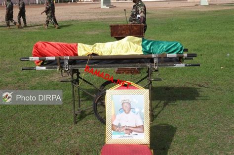 Deuil Larmée Et La Nation Entière Rendent Un Hommage Mérité Au Colonel Moussa Kanté