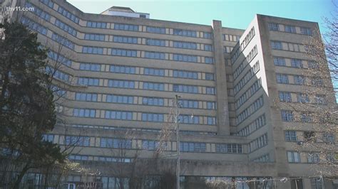Plans to turn old VA hospital into apartments | thv11.com