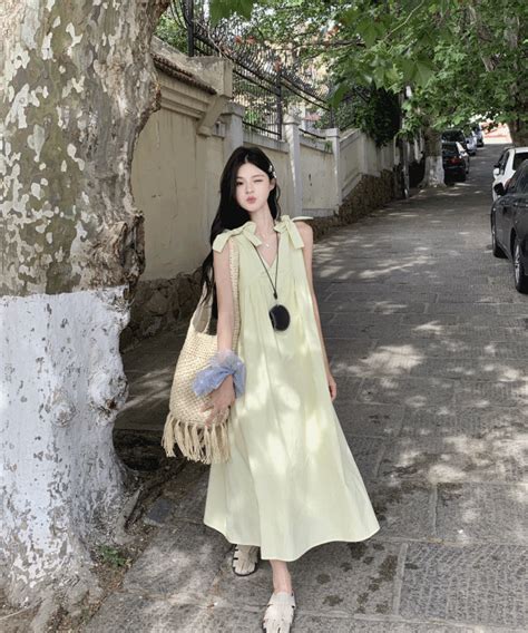 데이달링 브이넥 나시원피스 민소매 리본끈 롱원피스 플레어 롱원피스 휴양지 바캉스 리조트룩 여름원피스 핫썸머