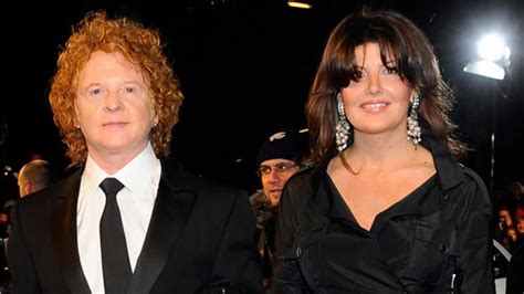 Who Is Mick Hucknall Wife Is Mick Hucknall Married Nayag Spot