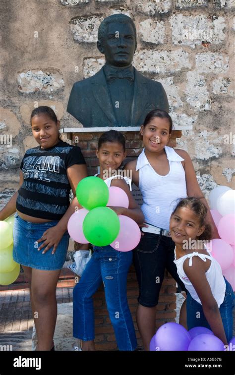 Young Dominican Girls Colonial Zone Santo Domingo Dominican Republic