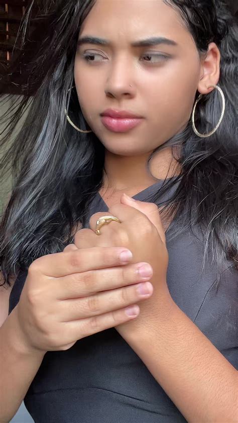 Mistérios E Revelações Na Vida De Helena Tiktok