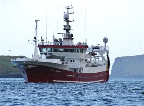 Jnfo Tummas T Ango Og Tróndur í Gøtu Landa Makrel á Tvøroyri