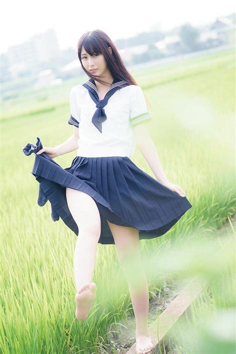 エッチ女子校生がこんなまんこに挿れたい盗撮画像 可愛い校生