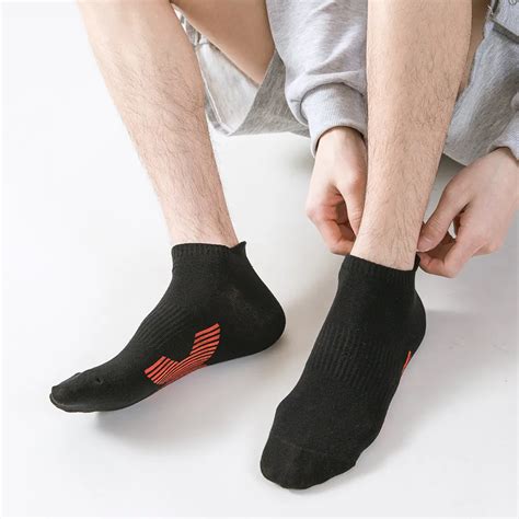Why Are My Legs So Itchy After I Take My Socks Off