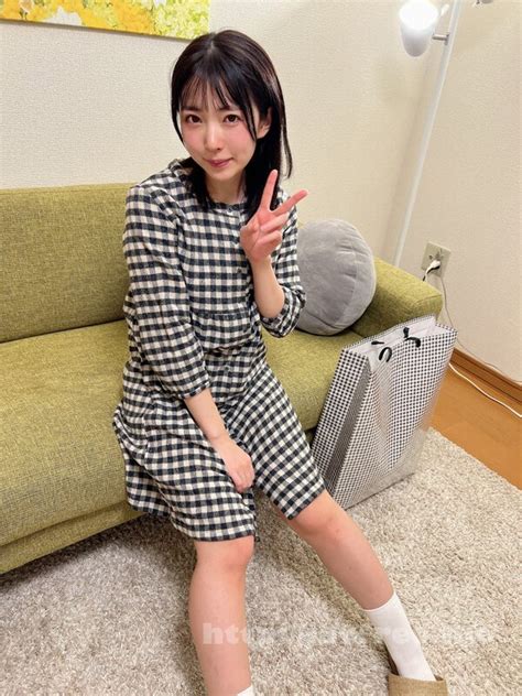 [jube 006] メイド喫茶で働くピチピチ女子 生 美容グッズのために身を粉にした結果、快楽に溺れてハメ潮撒き散らすペットに成り下がるww High Quality Jav