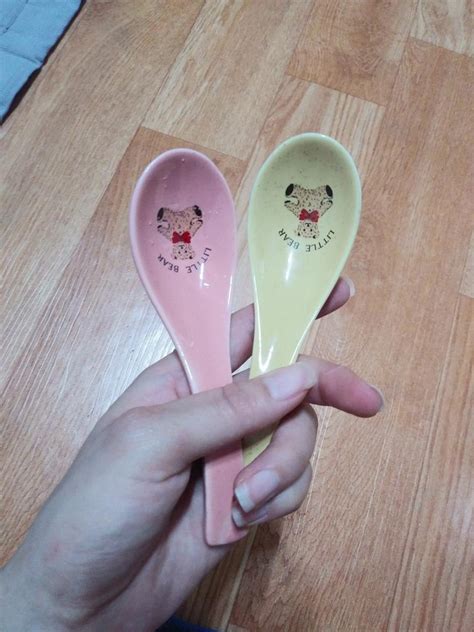 귀여운 곰돌이 도자기 재질 숟가락 헬로마켓