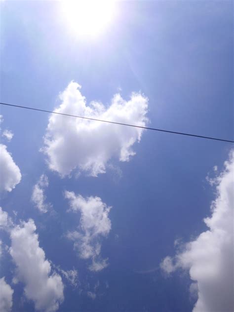 무료 이미지 수평선 구름 하늘 태양 햇빛 낮 적운 푸른 기상 현상 지구의 분위기 3240x4320 41343 무료 이미지 Pxhere