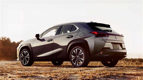 2025 Lexus Es 300h The Most Fuel Efficient Luxury Car