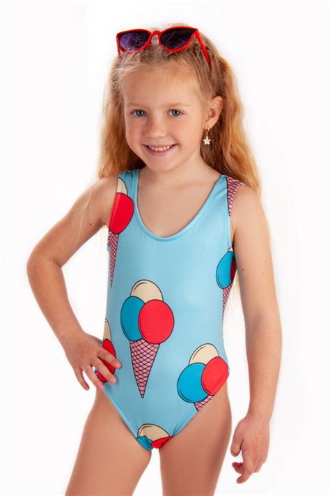 Купальник для дівчинки