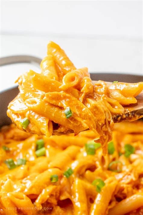 One Pot Cheesy Chicken Pasta Recipe