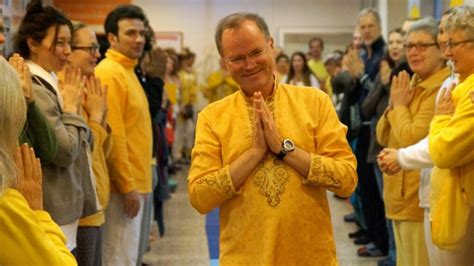 Sukadev Wird 60 Feier Mit Uns Yoga Vidya Blog Yoga Meditation
