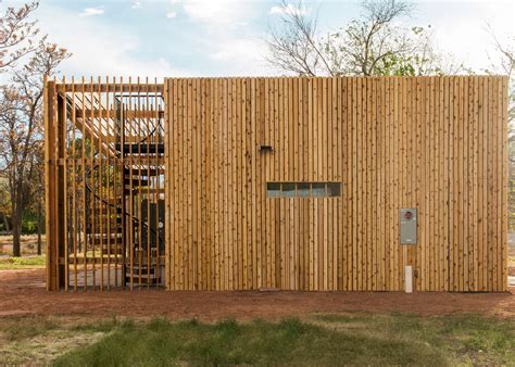 Babes Create Studio Building In Utah With Recycled Materials