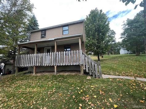 17 Lawrence St Caspian Mi 49915 ®