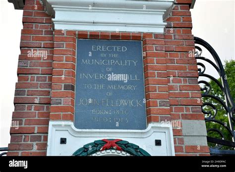 Feldwick Gates Standing At The Main Entrance To Queens Park